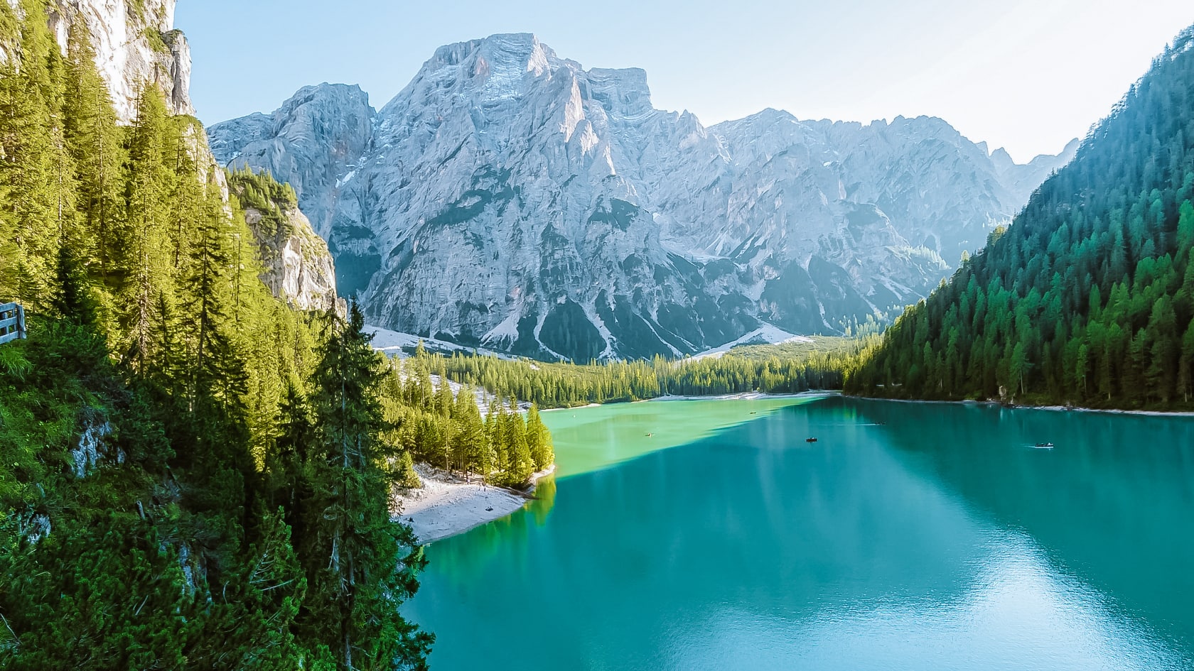 Lago di Braies: the most beautiful lake in the Dolomites | Complete Guide