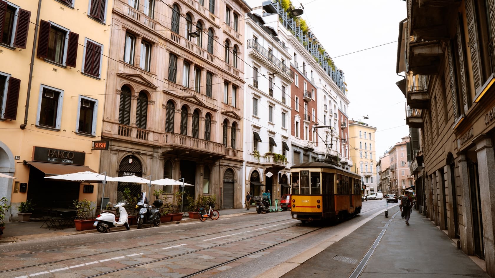 Jak navštívit Duomo di Milano (užitečné tipy a zkušenosti)