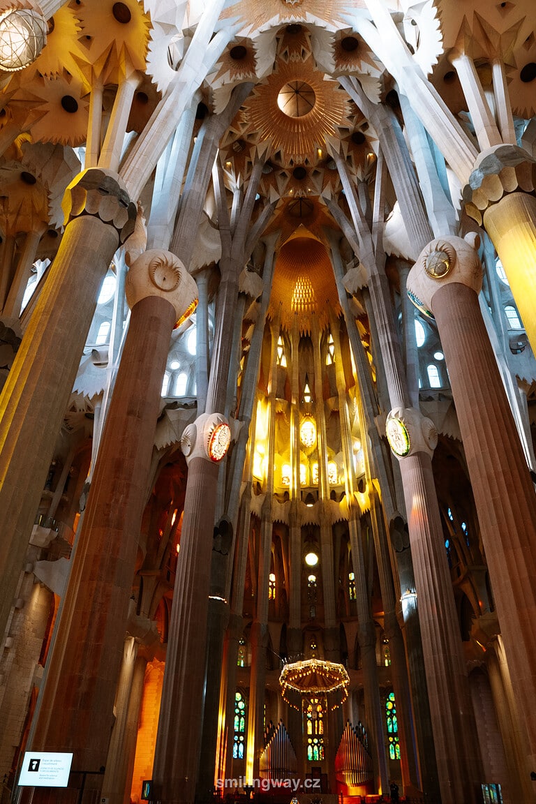 How to Visit Sagrada Familia in Barcelona (2024) - Practical tips from ...