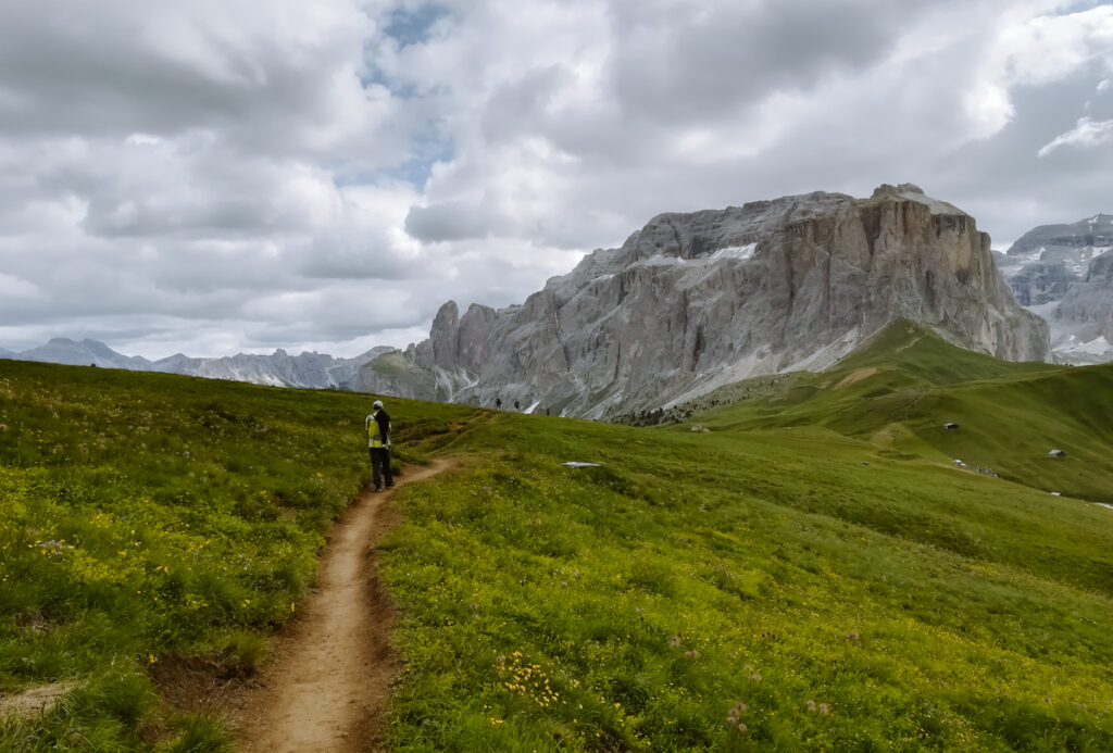 Passo Sella (Dolomites): Guide and tips for the most beautiful hikes