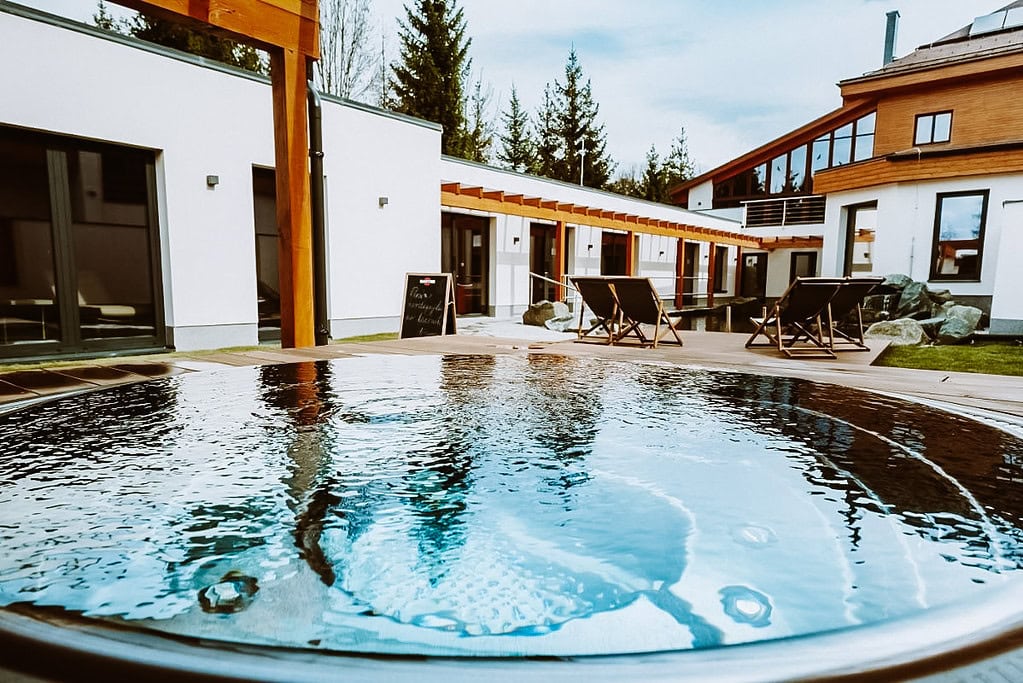 10 tipů na nejlepší wellness hotely v Beskydech (2026)