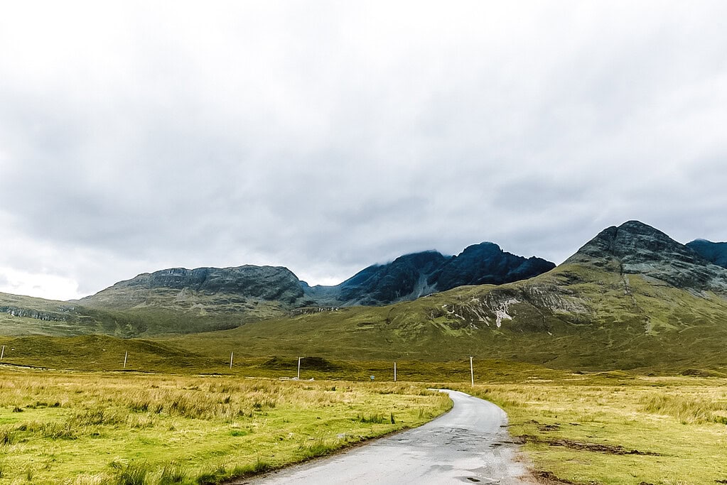 17 tipů na zajímavá místa, co navštívit na ostrově Skye, Skotsko (+ mapa)